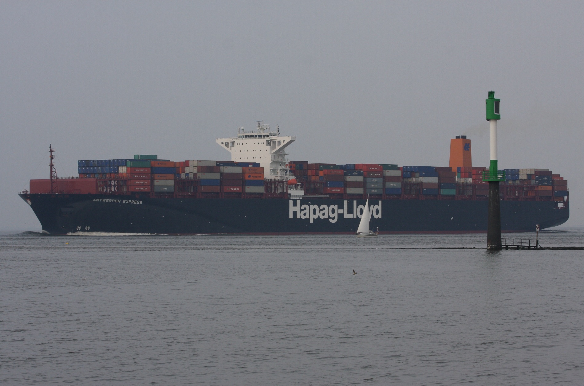 Schiffe vor Cuxhaven