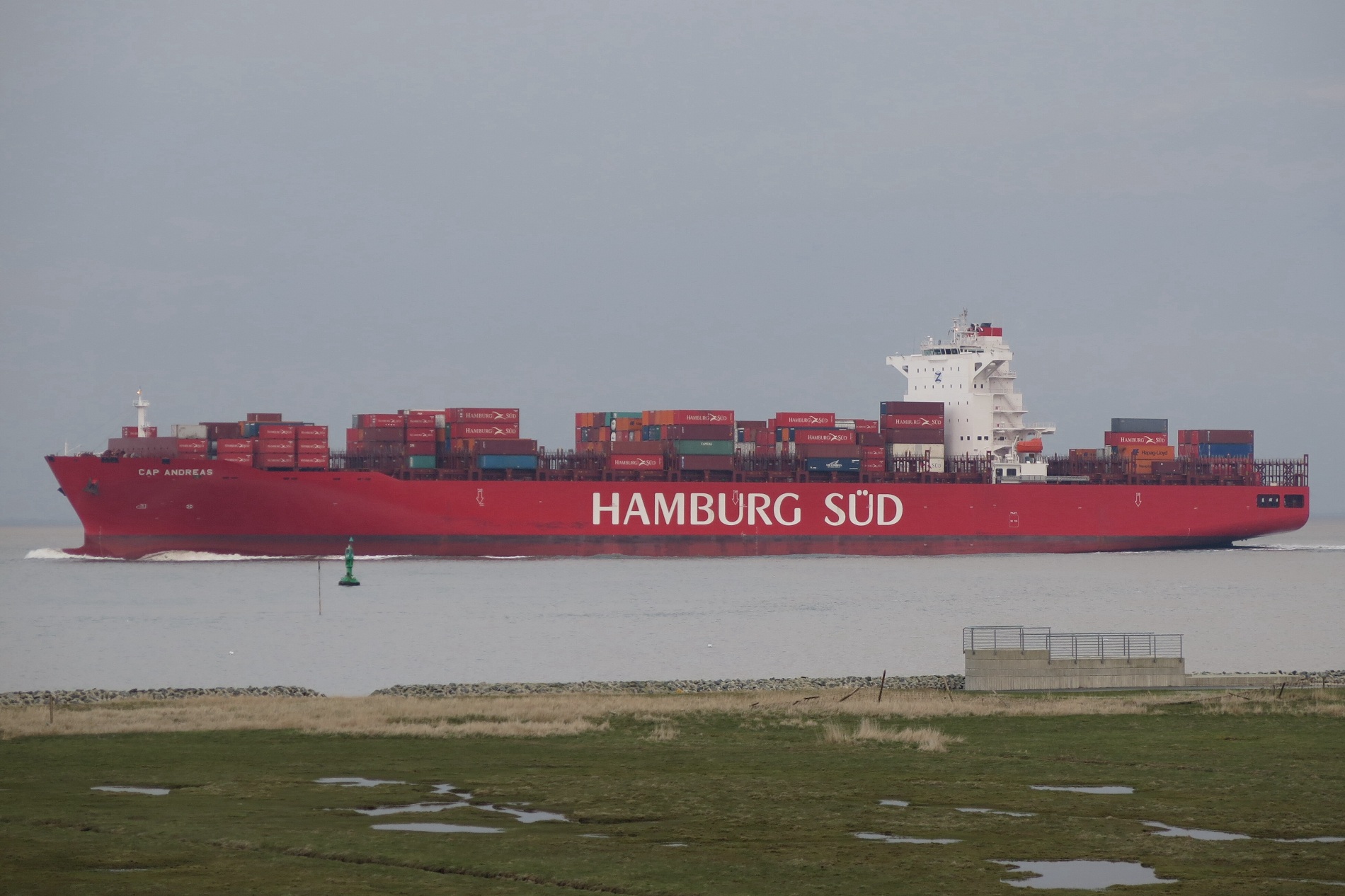 Schiffe vor Cuxhaven