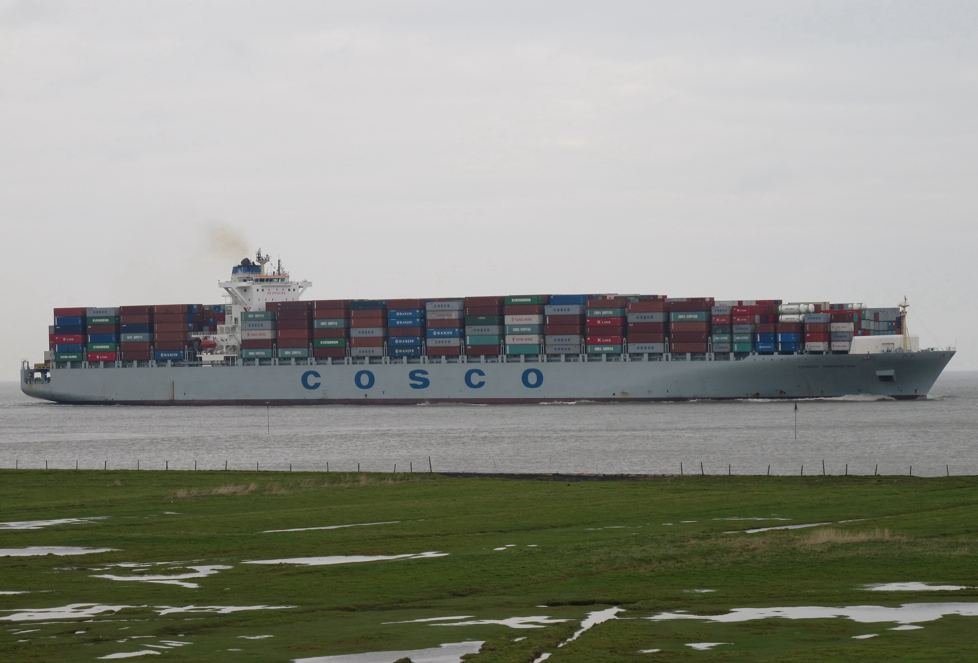 Schiffe vor Cuxhaven