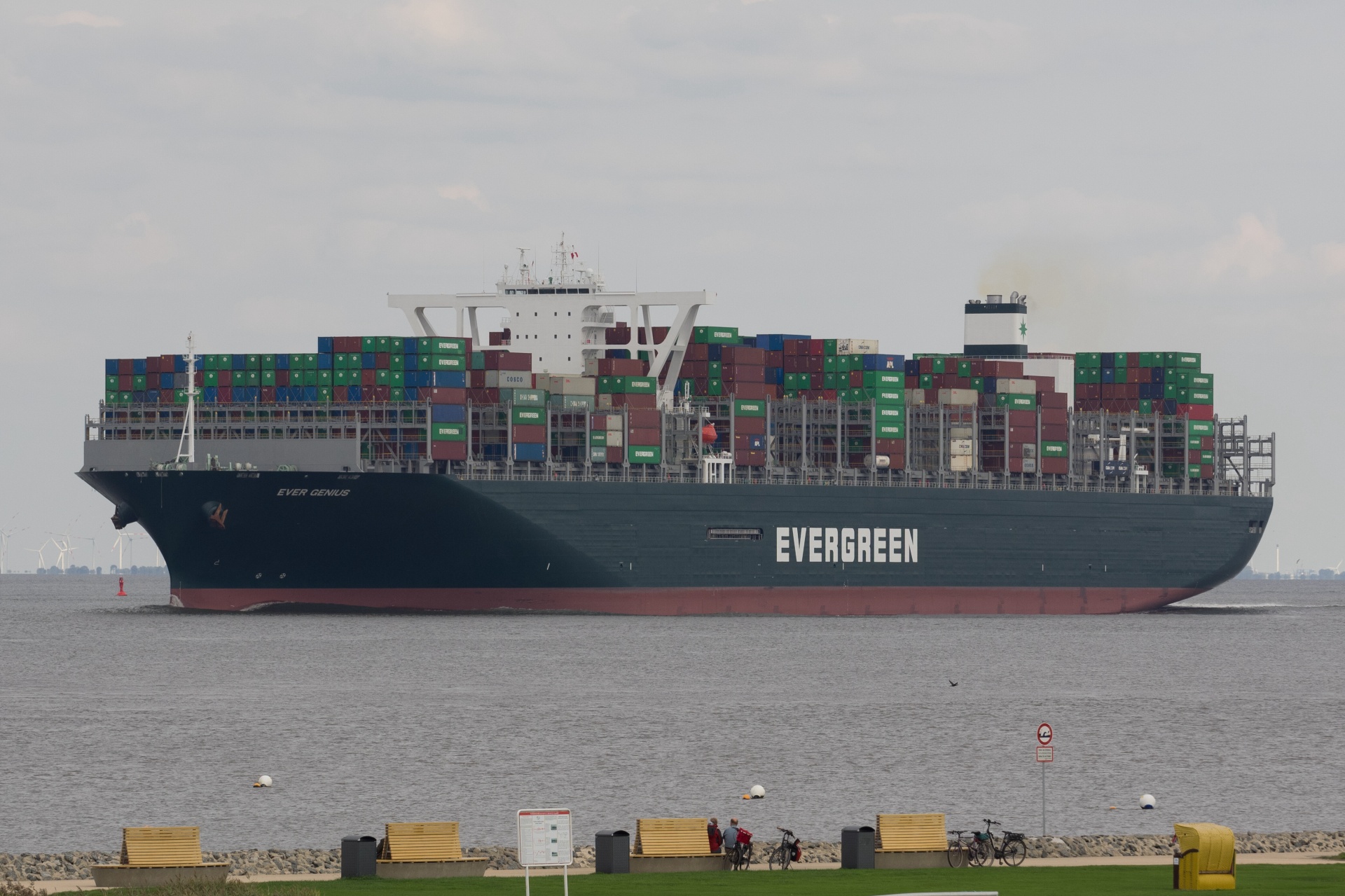 Schiffe vor Cuxhaven