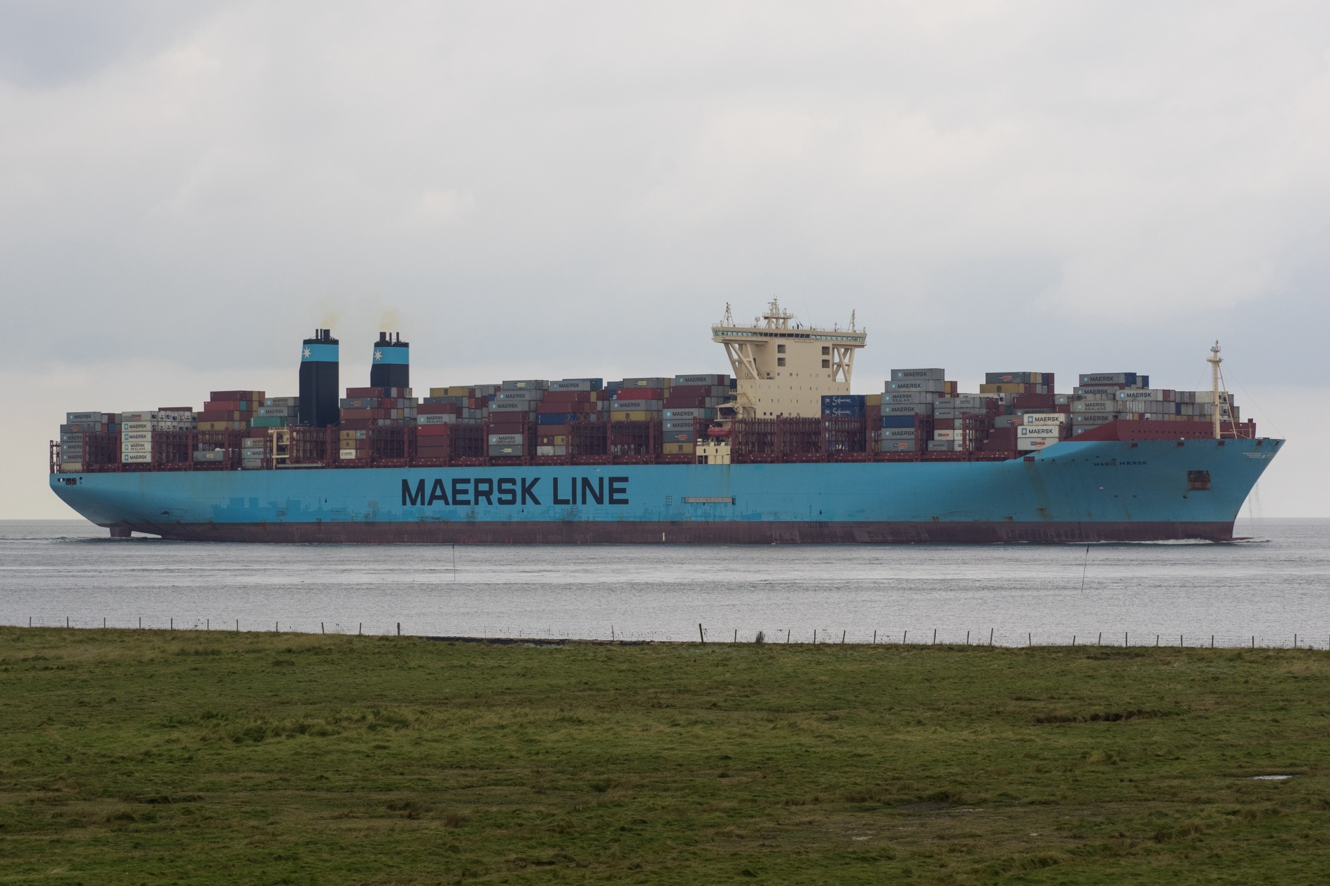 Schiffe vor Cuxhaven