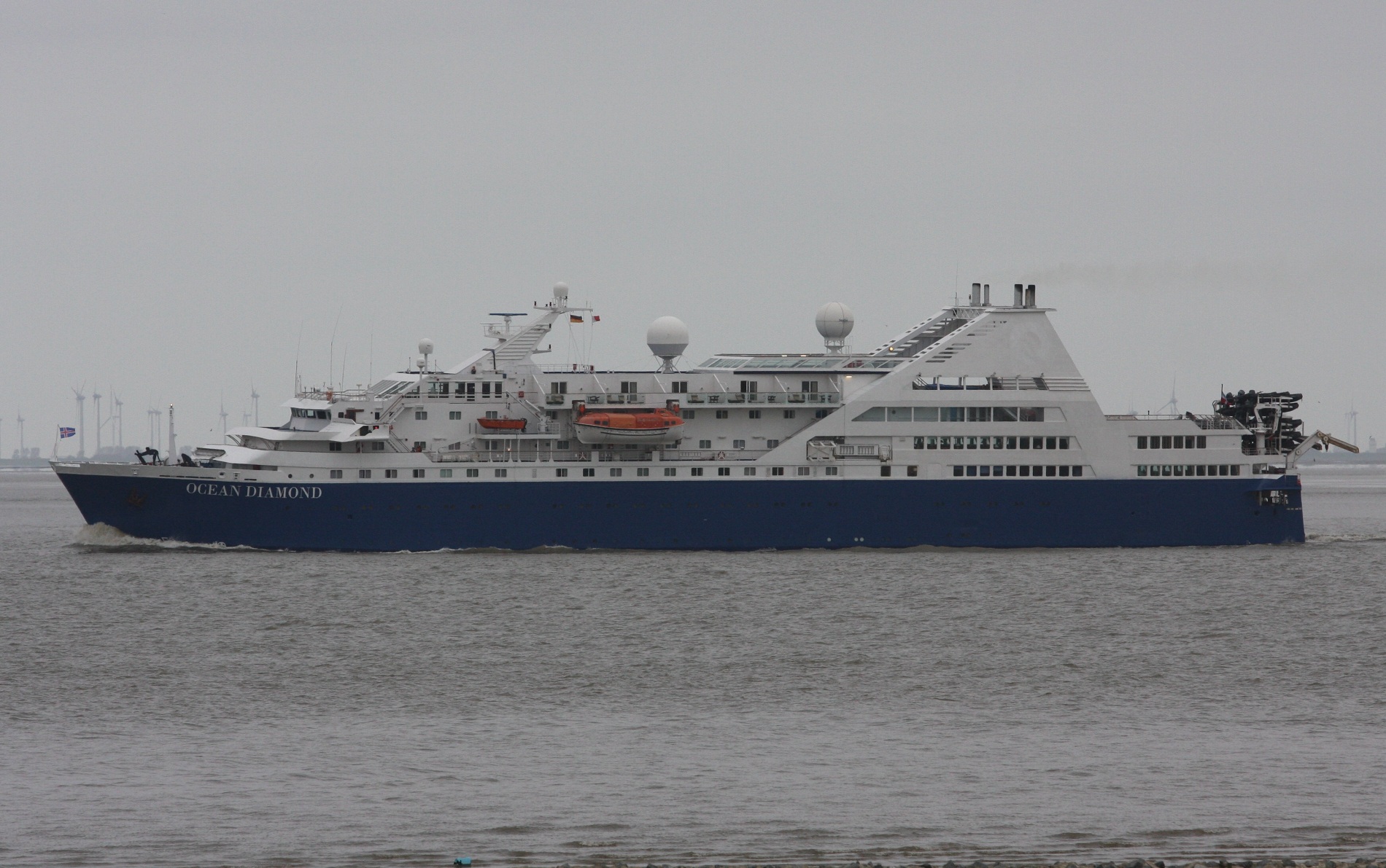 Schiffe vor Cuxhaven