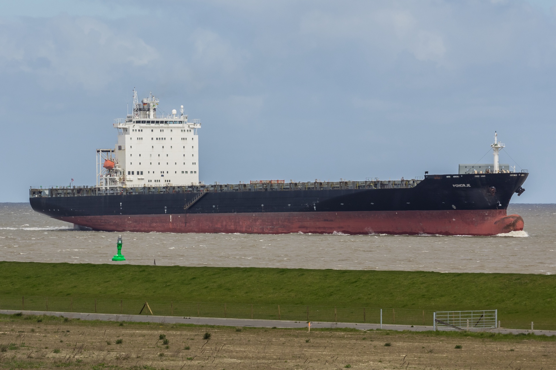 Schiffe vor Cuxhaven