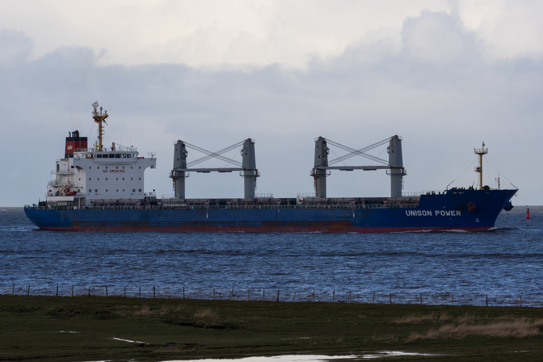 Schiffe vor Cuxhaven